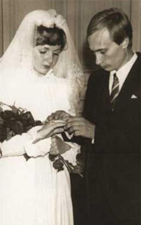 Điều ít biết về Phu nhân Lyudmila Putina, người vợ cũ 'kín tiếng' của ...