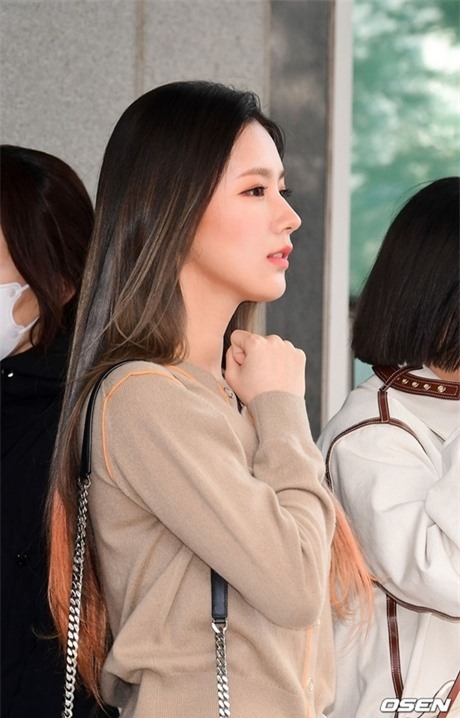 Top 7 idol nữ sở hữu chiếc mũi cao tự nhiên nhất: Jisoo với góc nghiêng ...