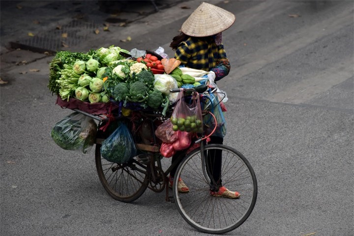 Gánh hàng rong – hồn quê giữa phố phường Hà Nội - Doanh nghiệp Việt Nam